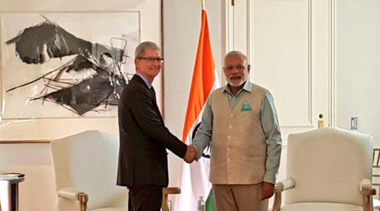PM in Silicon Valley: Narendra Modi meets Tim Cook of Apple, takes tour ...