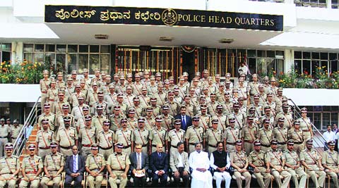CM slams ‘corrupt, inefficient’ police | Bangalore News - The Indian ...