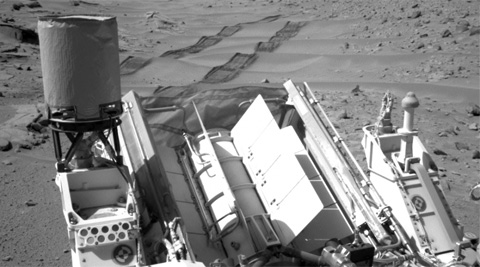 NASA’s Curiosity rover stalled by sand trap on Mars | Technology News ...