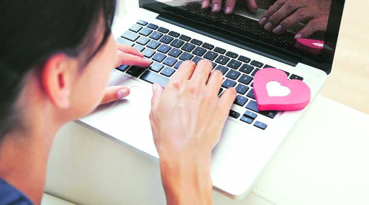 Invisible Boyfriend app does everything that a human boyfriend can do