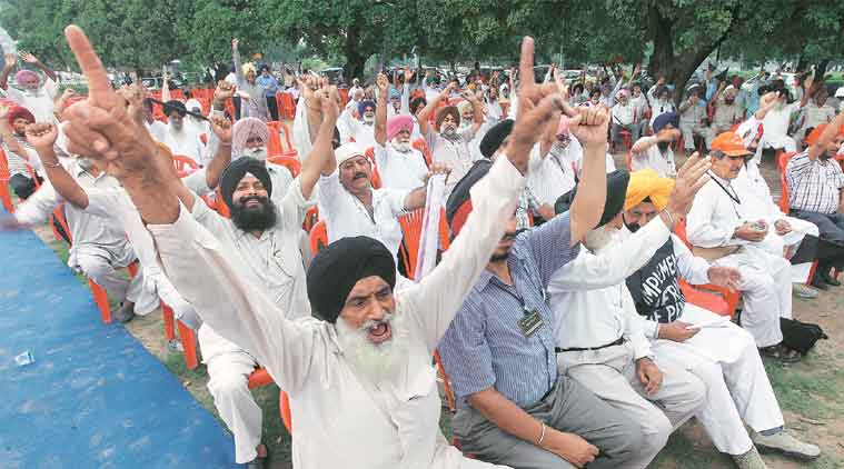 Sikh regiment veterans join OROP protest | India News - The Indian Express