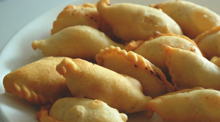 Pedakiyas: Make this Bihari gujiya at home | Food-wine News - The ...