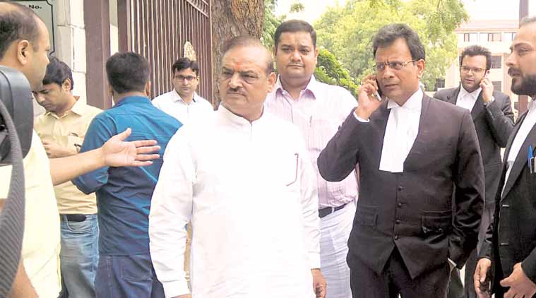 No settlement in Lamba-Sharma row, Delhi HC to take up matter today ...