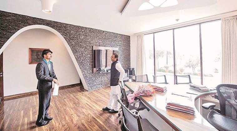 Azamgarh DM returns with gold medal from Asian Paralympic Championship ...