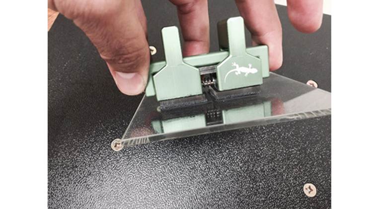 NASA’s Gecko-inspired robotic gripper may help clean up space debris ...