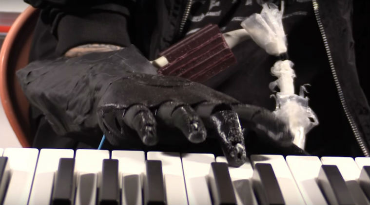 Bionic hand inspired by Star Wars enables amputees to control all ...