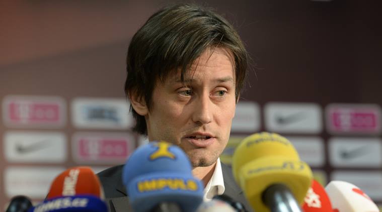 Former Arsenal midfielder Tomas Rosicky ends professional career ...