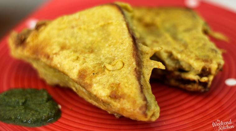 Express recipes: How to make Bread Pakoda | Food-wine News - The Indian ...