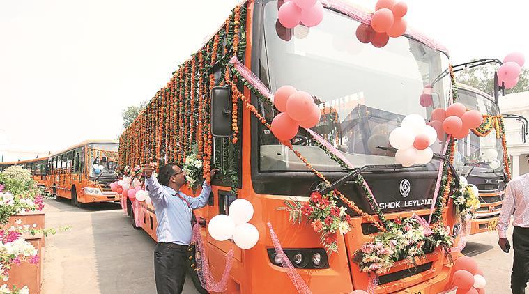 AAP govt moves Supreme Court for 500 more cluster buses | Delhi News ...