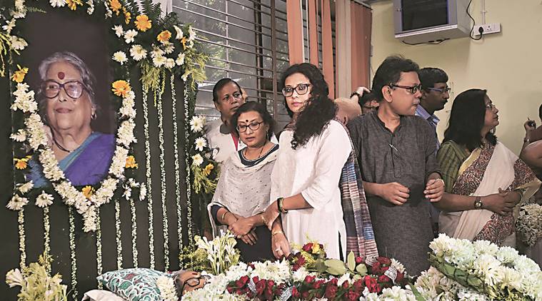Nabaneeta Dev Sen’s last journey: From JU to Bangla Academi | Kolkata ...