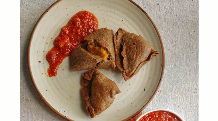 21-day lockdown: This street-style samosa recipe is super easy, tasty ...