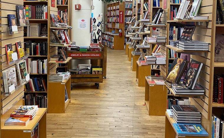 New York’s ‘The Strand’ calls for help: Are indie bookstores in crisis ...