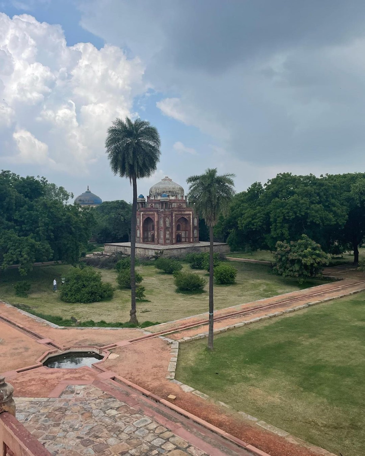 ‘What a beautiful ride’: Inside Bridgerton star Phoebe Dynevor’s ...