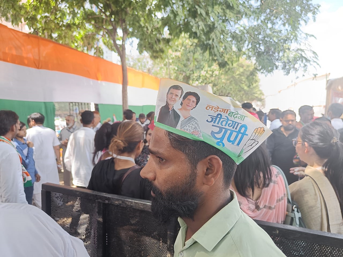 Rahul Gandhi turns poster boy: Congress rally against inflation in ...