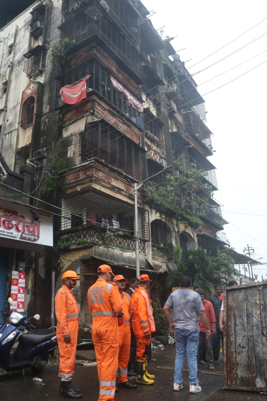 Maharashtra: Four dead in slab collapse at Ulhasnagar | Mumbai News ...