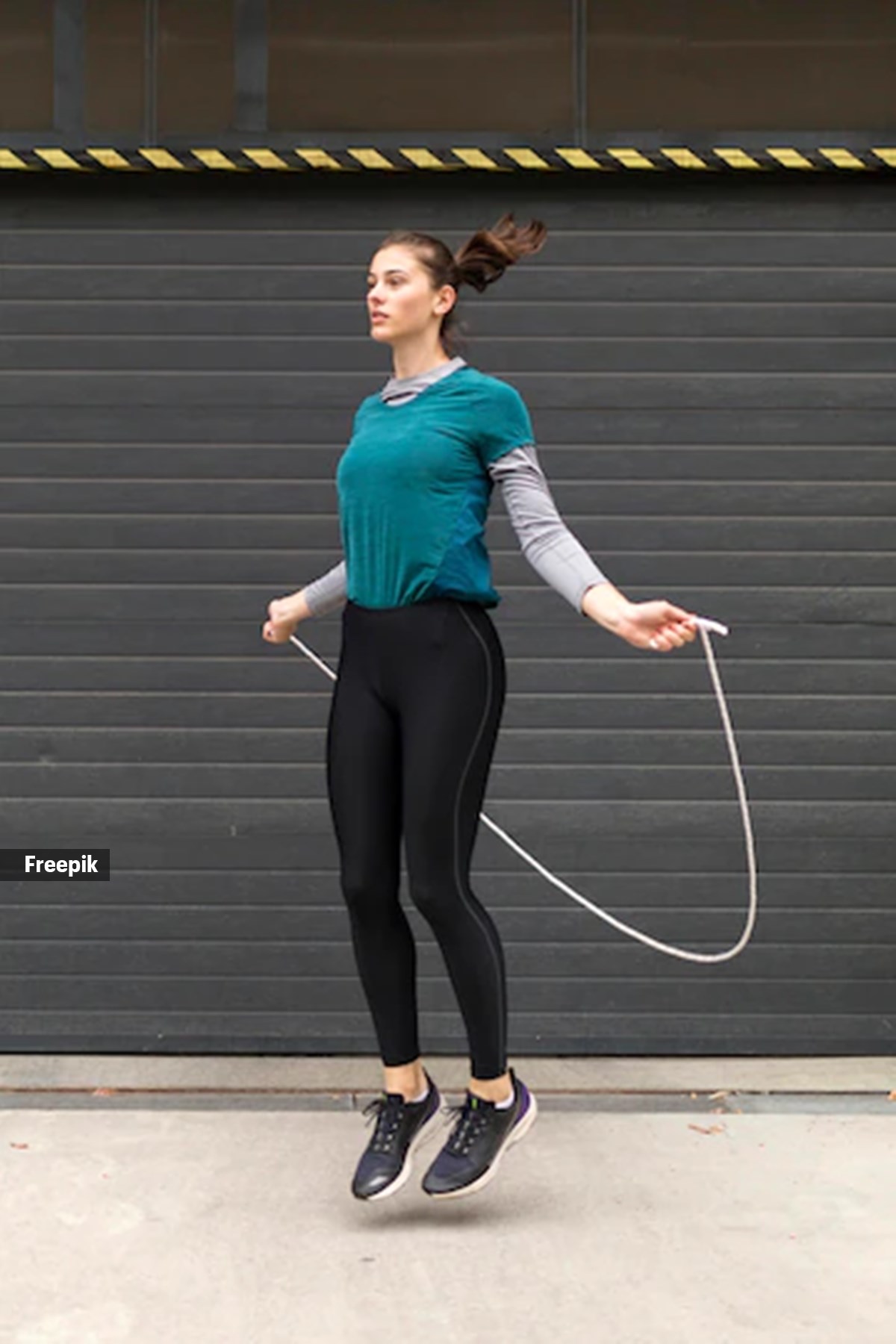 Jumping jacks vs skipping ropes: Find out which is better for you ...