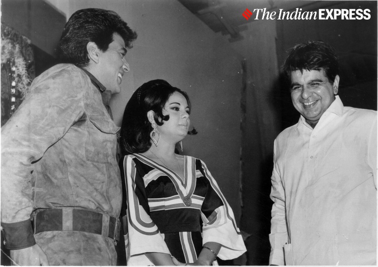 How Mumtaz, once shunned by Shashi Kapoor, Jeetendra, Dharmendra, and ignored by actresses ...