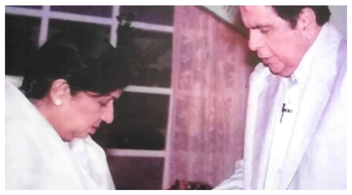 Lata Mangeshkar: The ‘naughty’ girl who grew up in a day after father’s ...