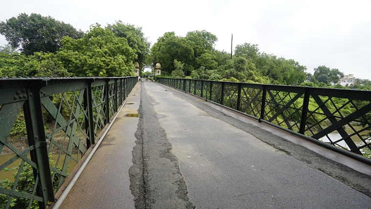 Know Your City: Vadodara’s century-old iconic bridge across the ...