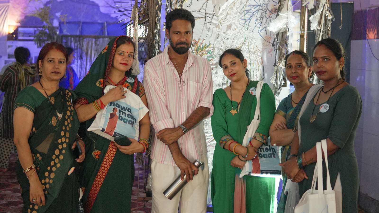 Two Delhi artists lead a community art exhibit to highlight air pollution | Delhi News - The ...