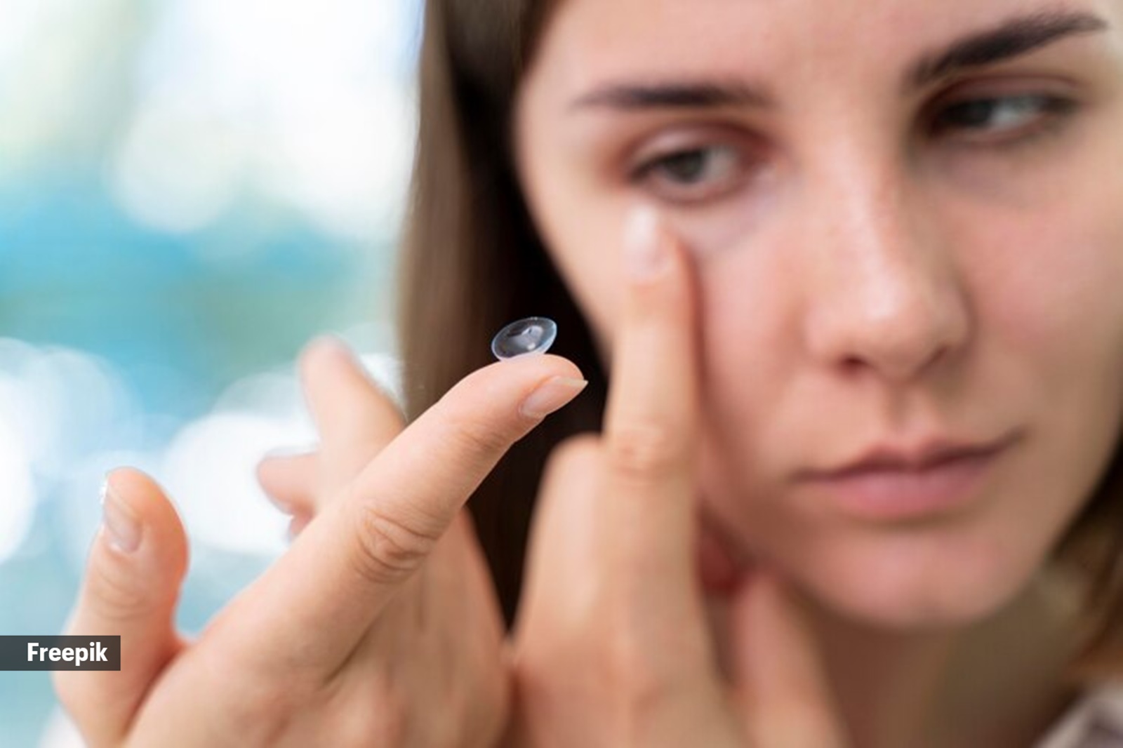 Can wearing contact lenses lead to corneal damage?