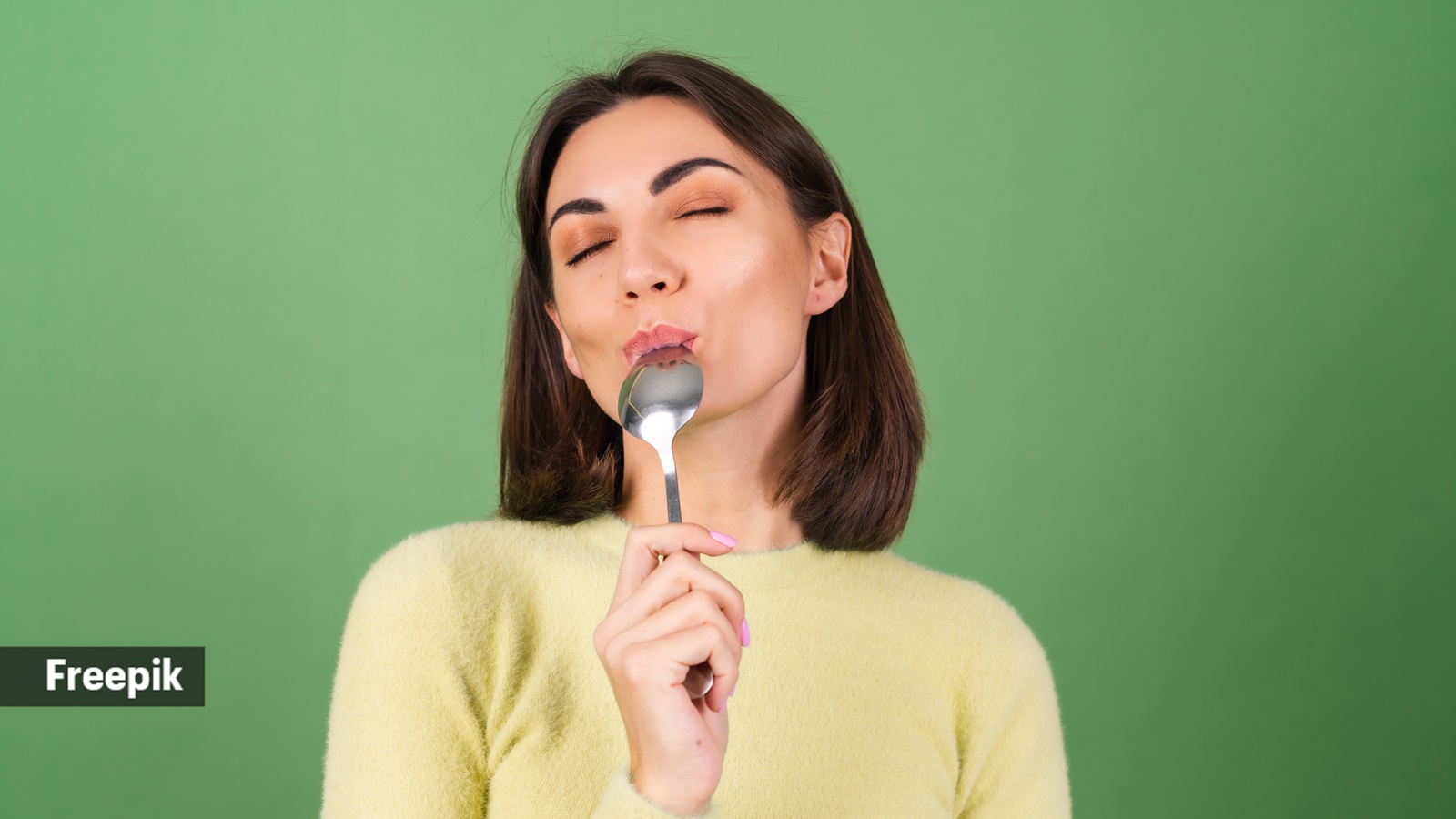 If you are looking to get rid of that double chin, here’s an exercise ...