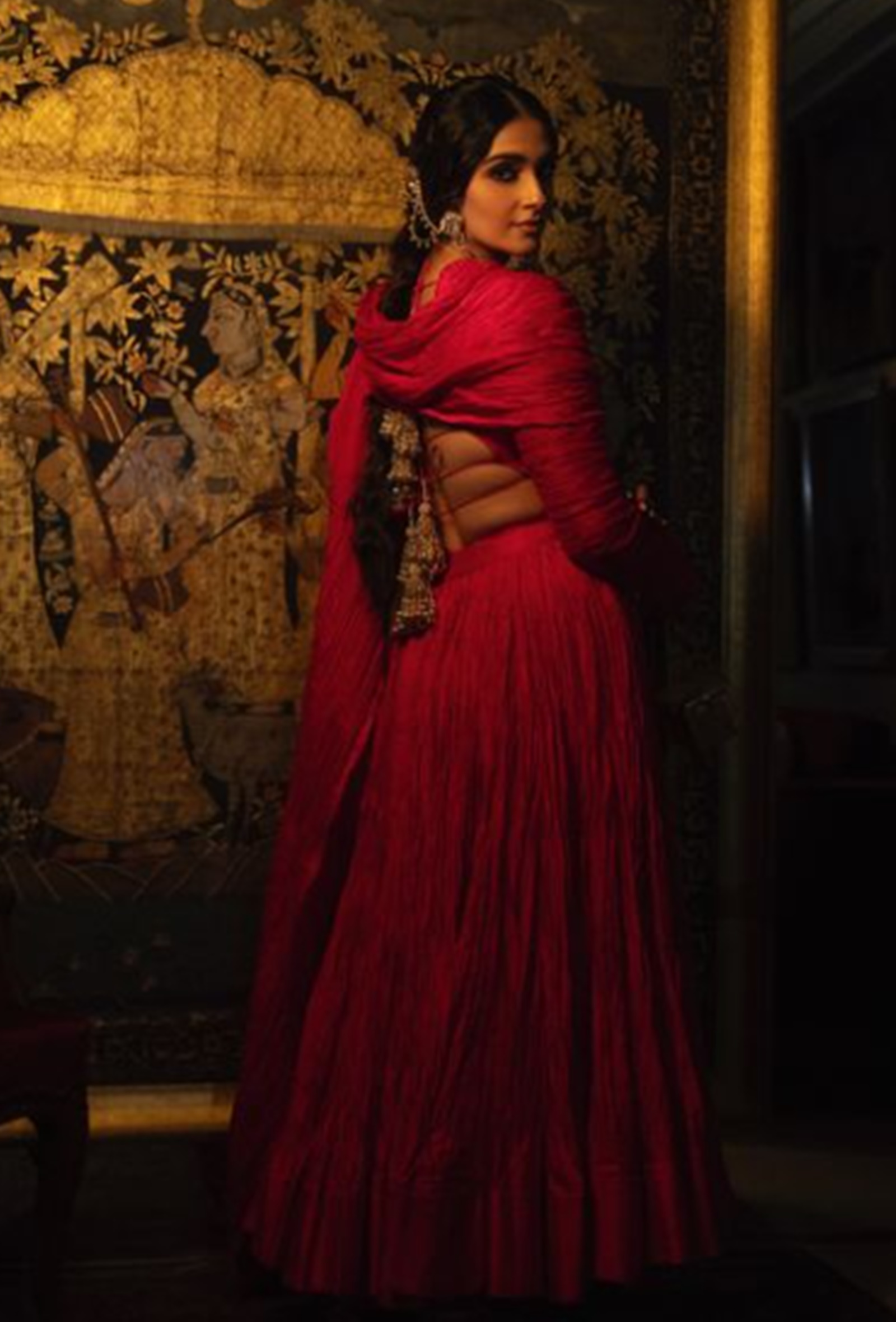 What is alta; why do Indian women apply it?