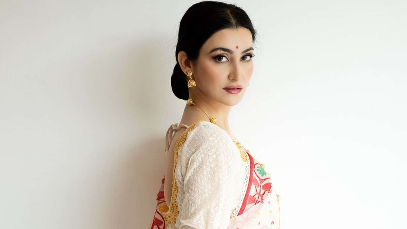 Who Is Shalini Passi