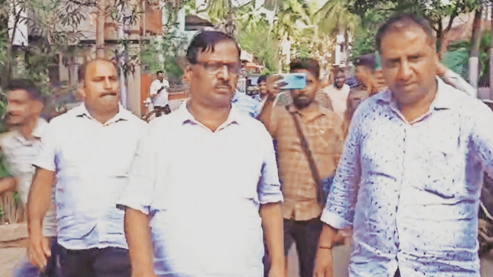 Union Minister Joshi’s brother, nephew held for duping ex-MLA ...