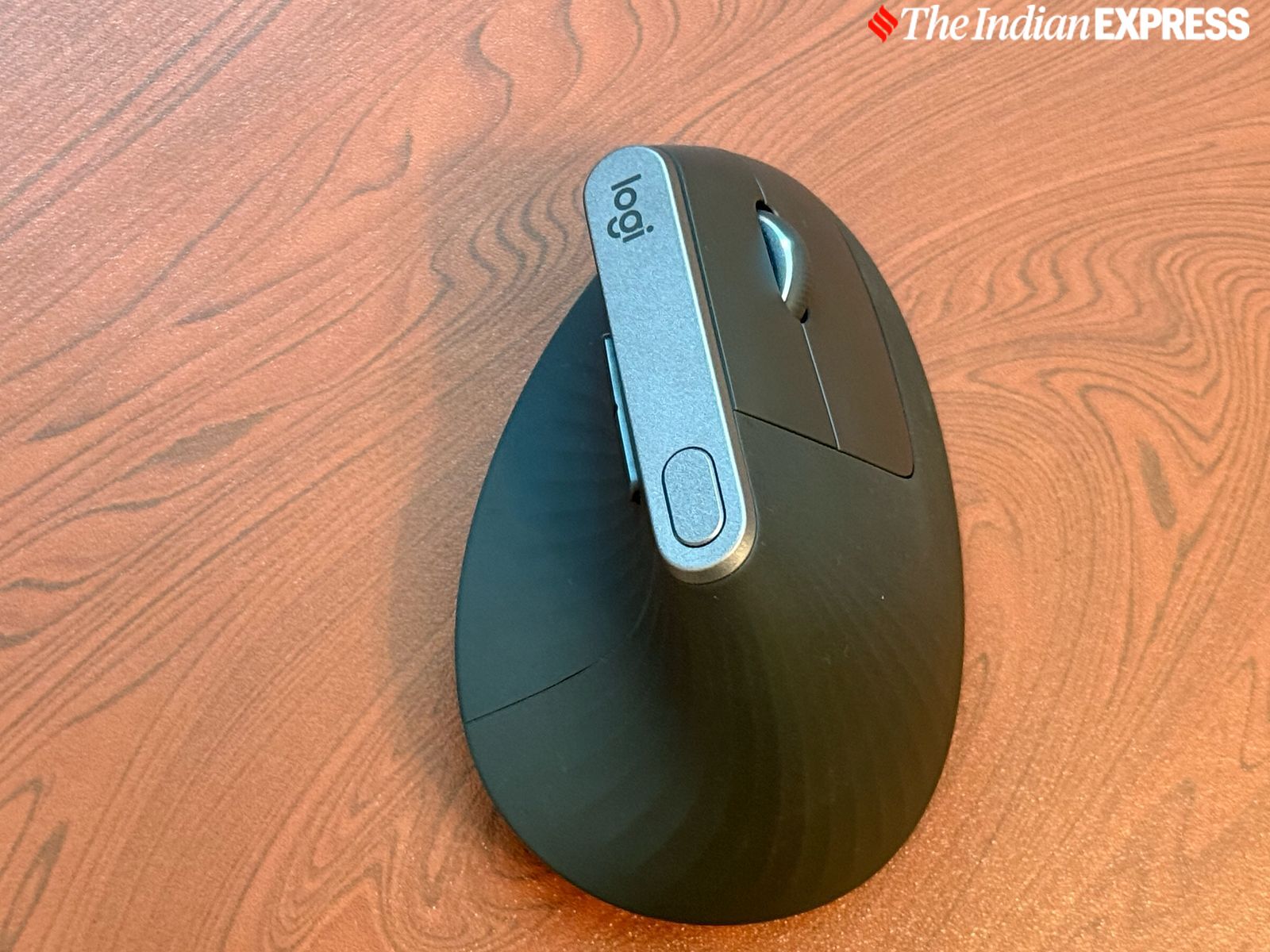 Logitech MX Vertical mouse review