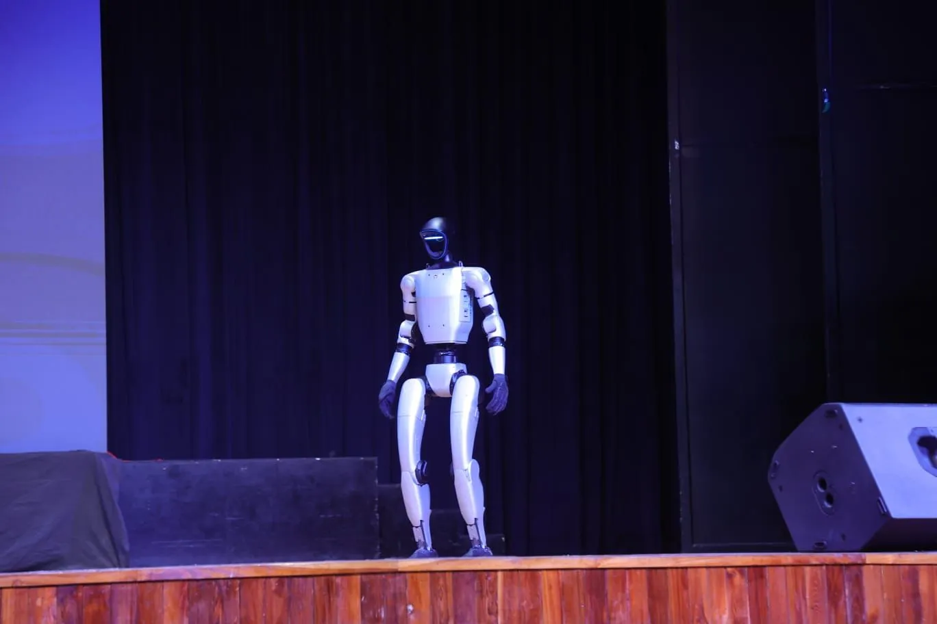 DPS Indirapuram unveils high-tech AI lab with humanoid robots, Nvidia ...