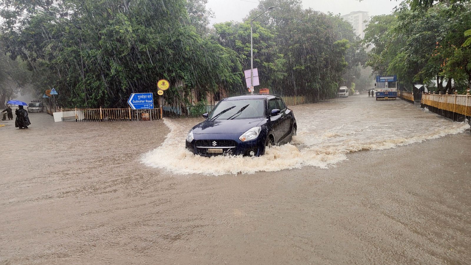 In photos: Striking images as heavy rain batters Mumbai | Mumbai News - The Indian Express