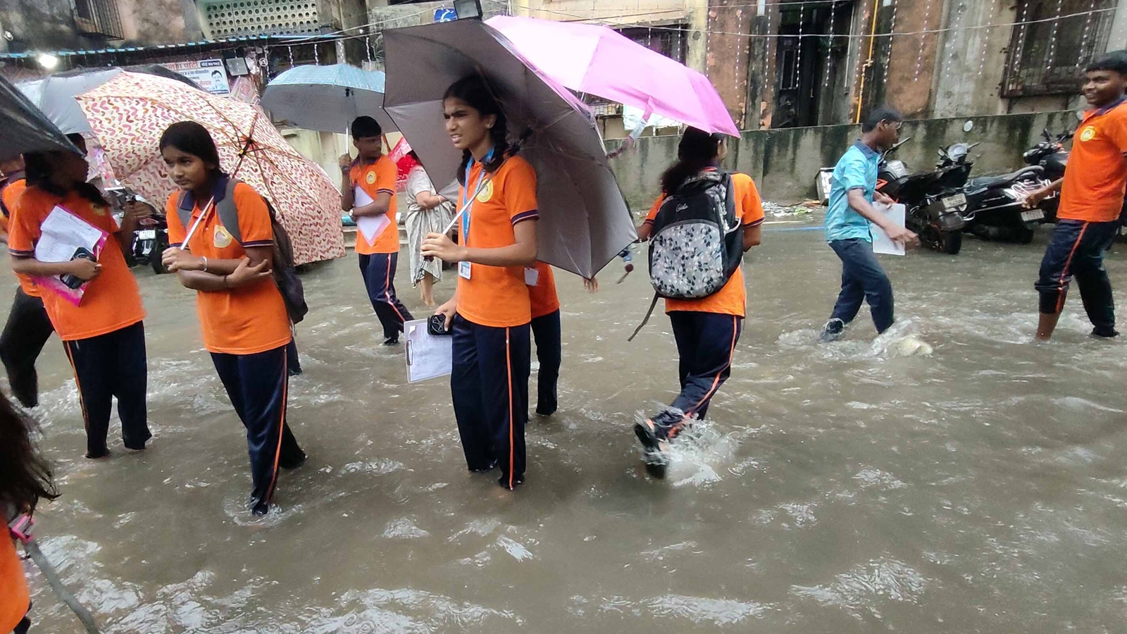 Heavy rains in Maharashtra claim 10 lives within 48 hours, over 11,000 rescued | Mumbai News ...
